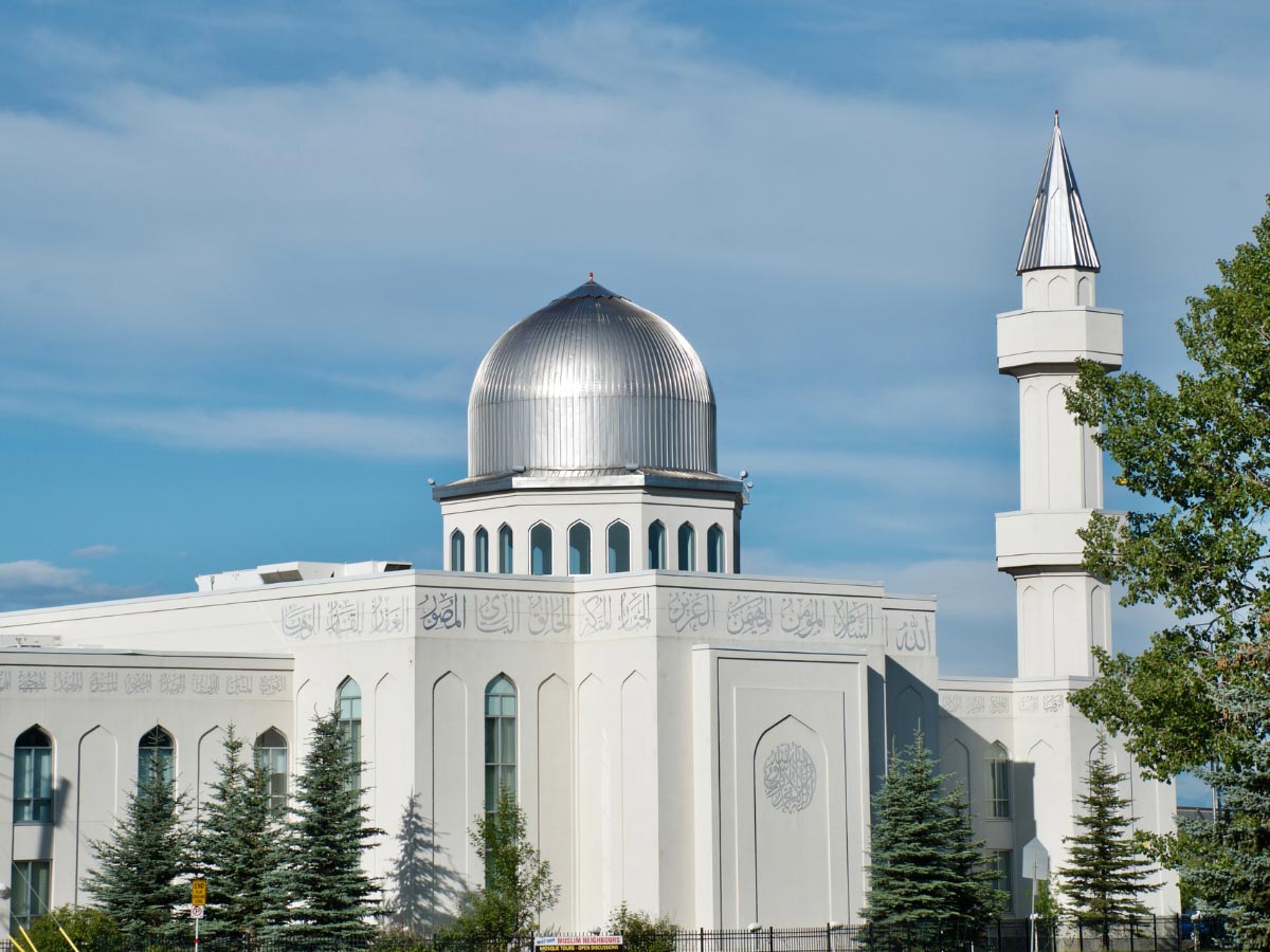 Pray for a Mosque Community | Outreach Canada Ministries